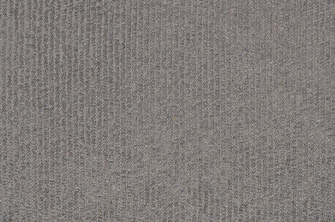 A Guide to Installing Vinyl Sheet Flooring Over Carpet - Vinyl Majesty